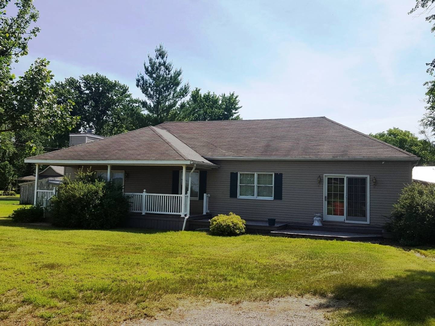 115 S. 8th, Kilbourne, IL 62655 (Sold NYStateMLS Listing #10506511)