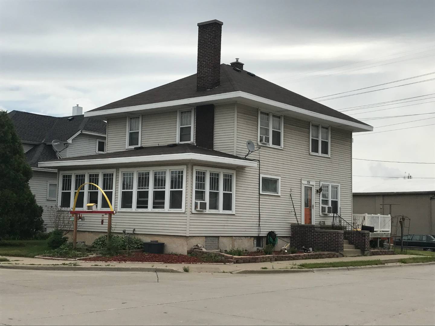 236 Mather St, Green Bay, WI 54303 (Sold NYStateMLS Listing #10505964)