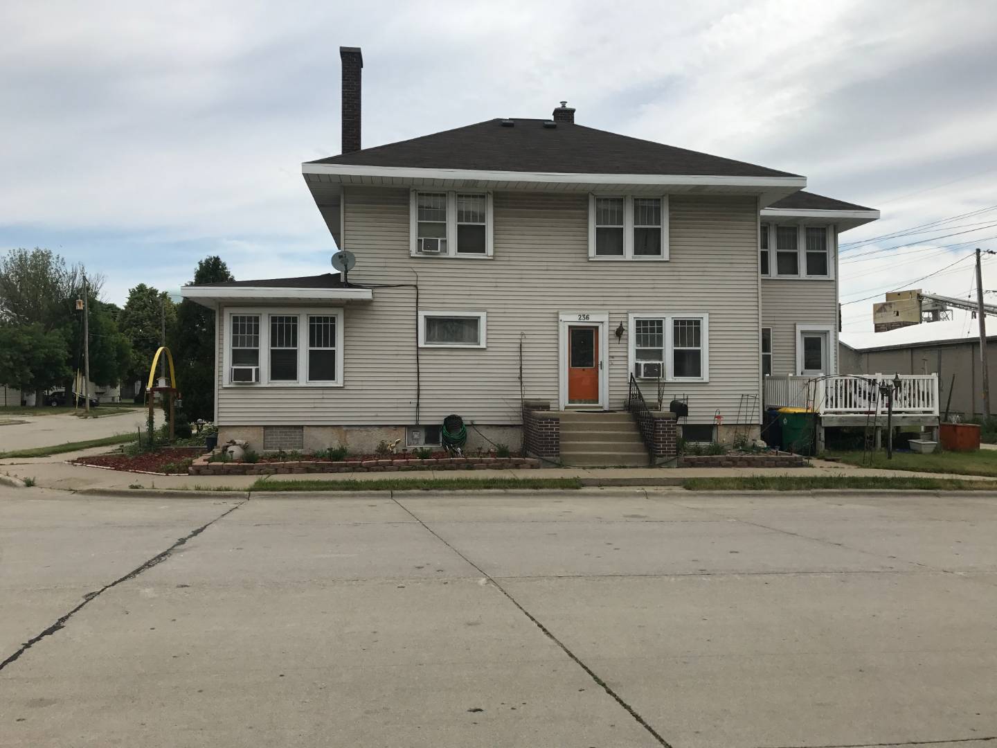 236 Mather St, Green Bay, WI 54303 (Sold NYStateMLS Listing #10505964)