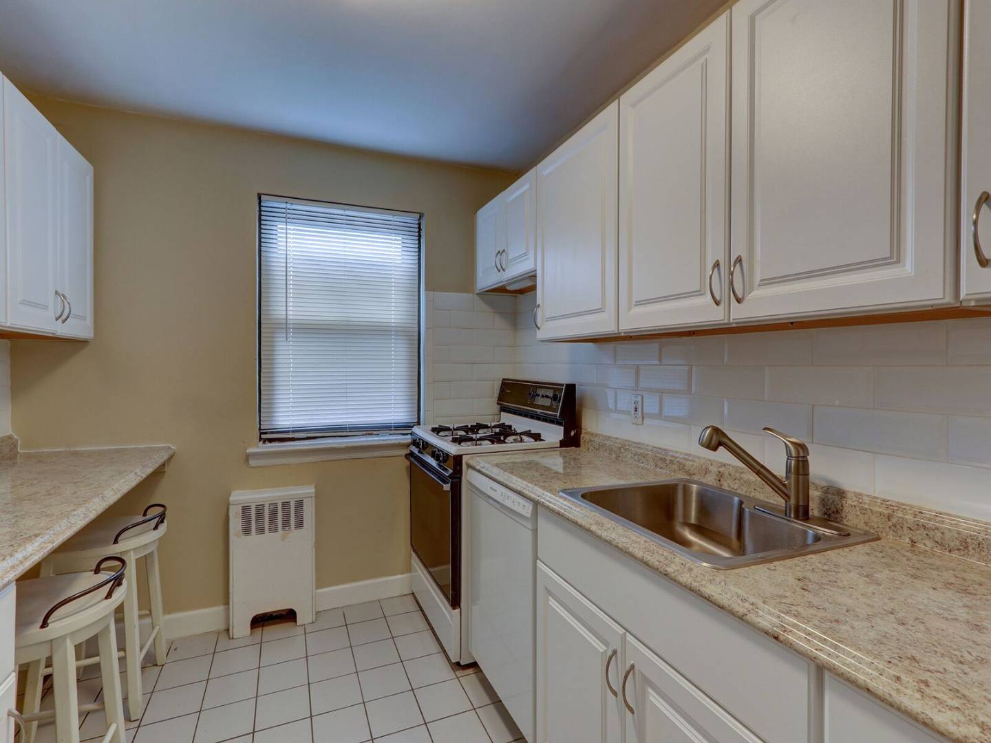 9 Terrace Circle, #3 A, Great Neck, NY 11021 (Off Market NYStateMLS ...